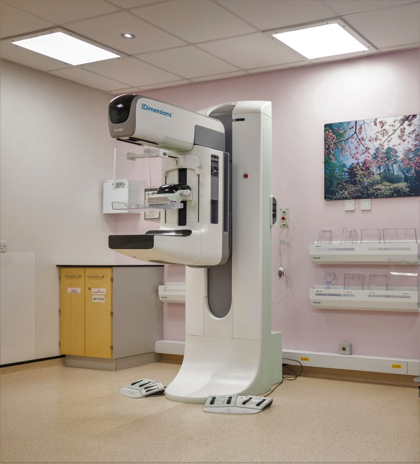 Breast Imaging - Leeds Teaching Hospitals NHS Trust