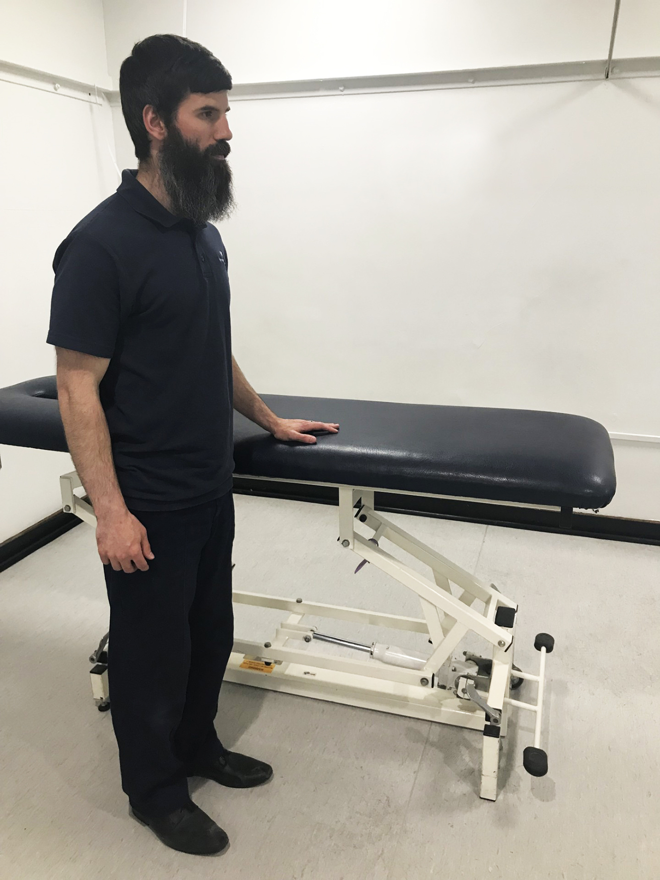 Anterior shoulder dislocation without bony injury - Leeds Teaching ...